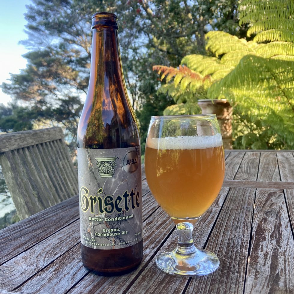Style Corner: Grisette The Little Grey One | Pursuit of Hoppiness